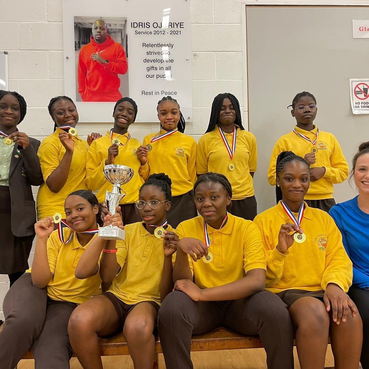 Girls Year 8 Sportshall Athletics - The PE & School Sports Network